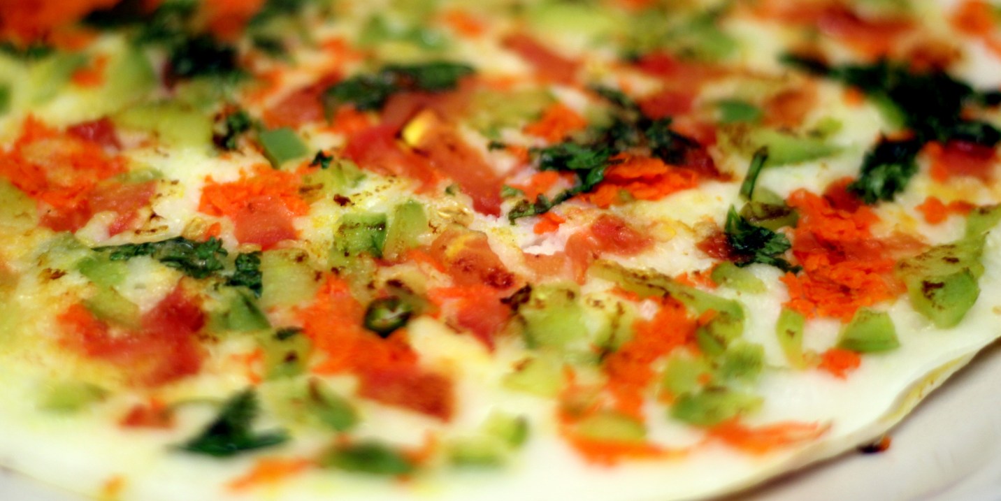 Mixed vegetable uthappam / Veggie topped fermented rice batter pancakes ...